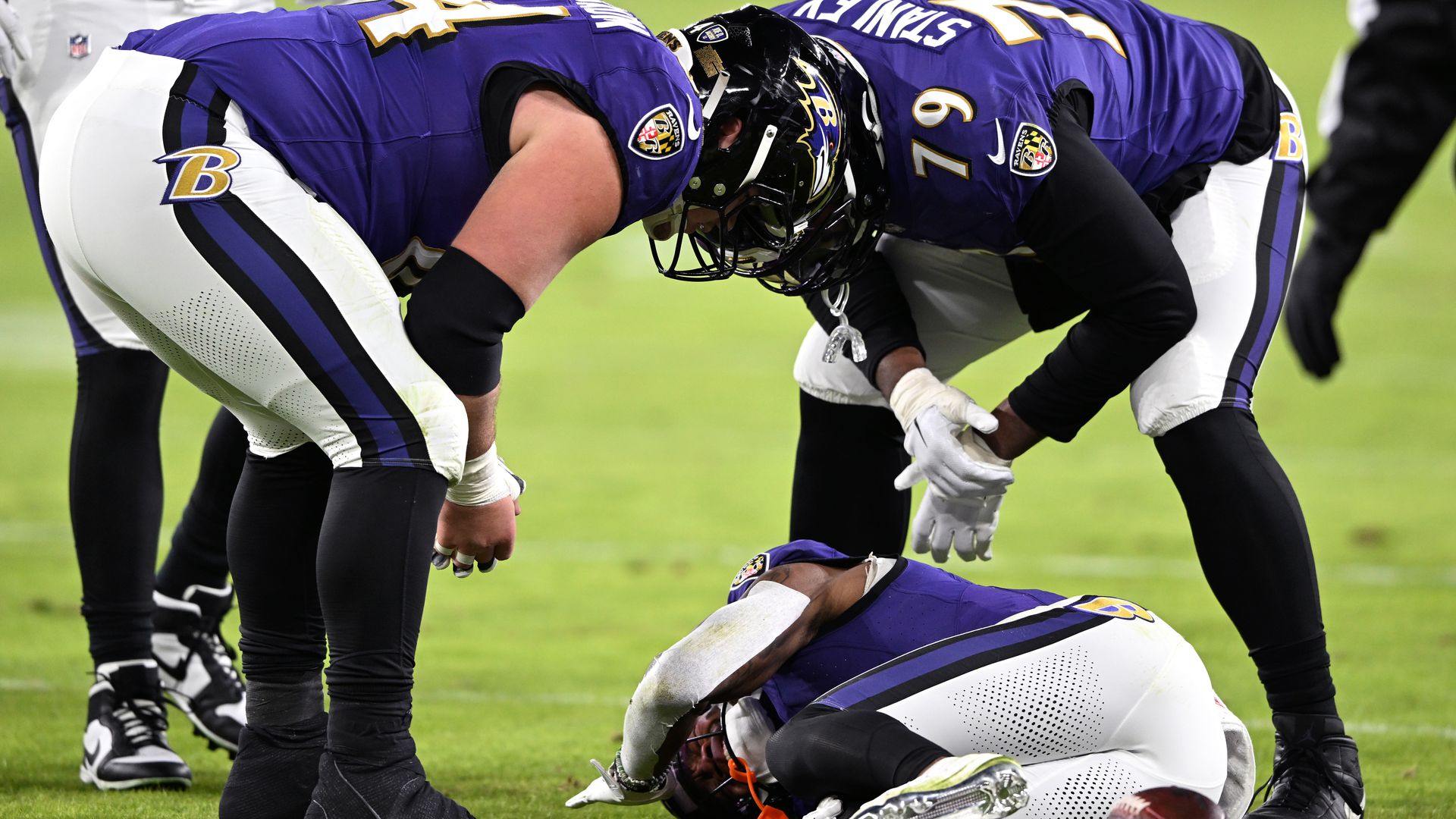 Zay Flowers is ‘day to day’ with knee injury; Ravens remain confident ...