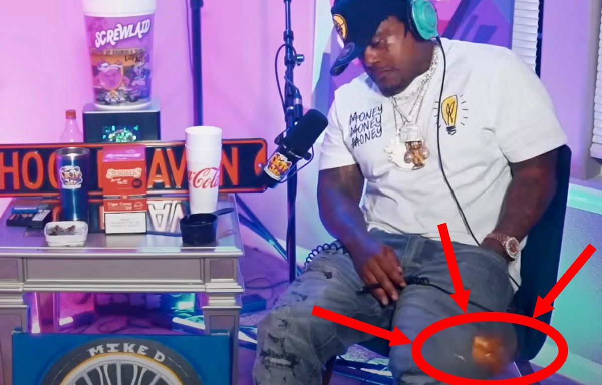 Un rappeur américain déclenche une arme à feu rangée dans sa poche en ...