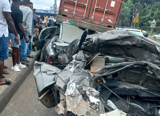 One dies, three injured in Lagos multiple crashes
