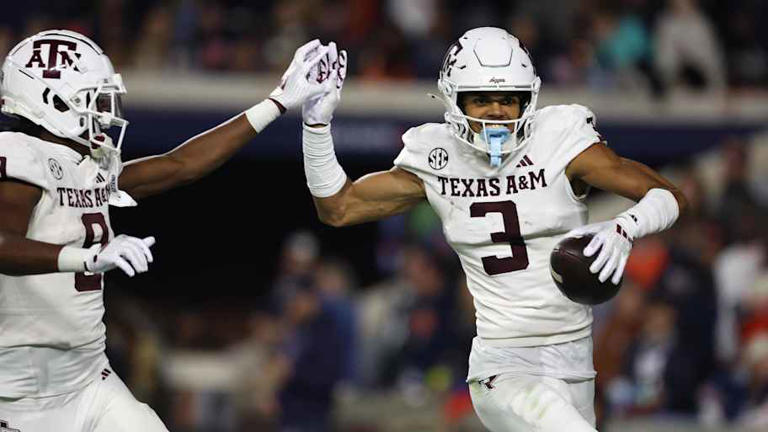 Texas A&M WR Noah Thomas Commits to SEC Program