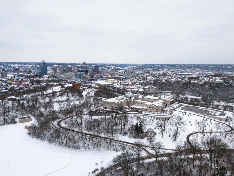 What is the snow emergency level today? Check Cincinnati road conditions
