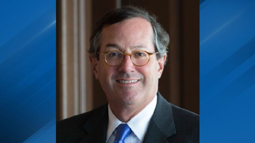 Warren Stephens retires as President and CEO of Stephens