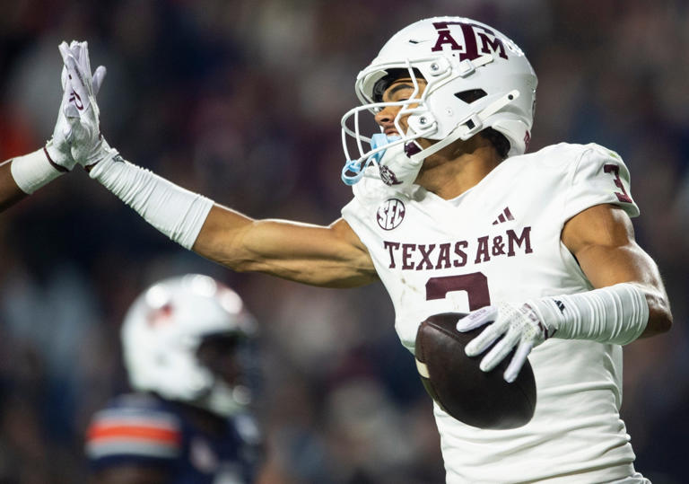 Texas A&M Transfer Noah Thomas Commits To Georgia Bulldogs