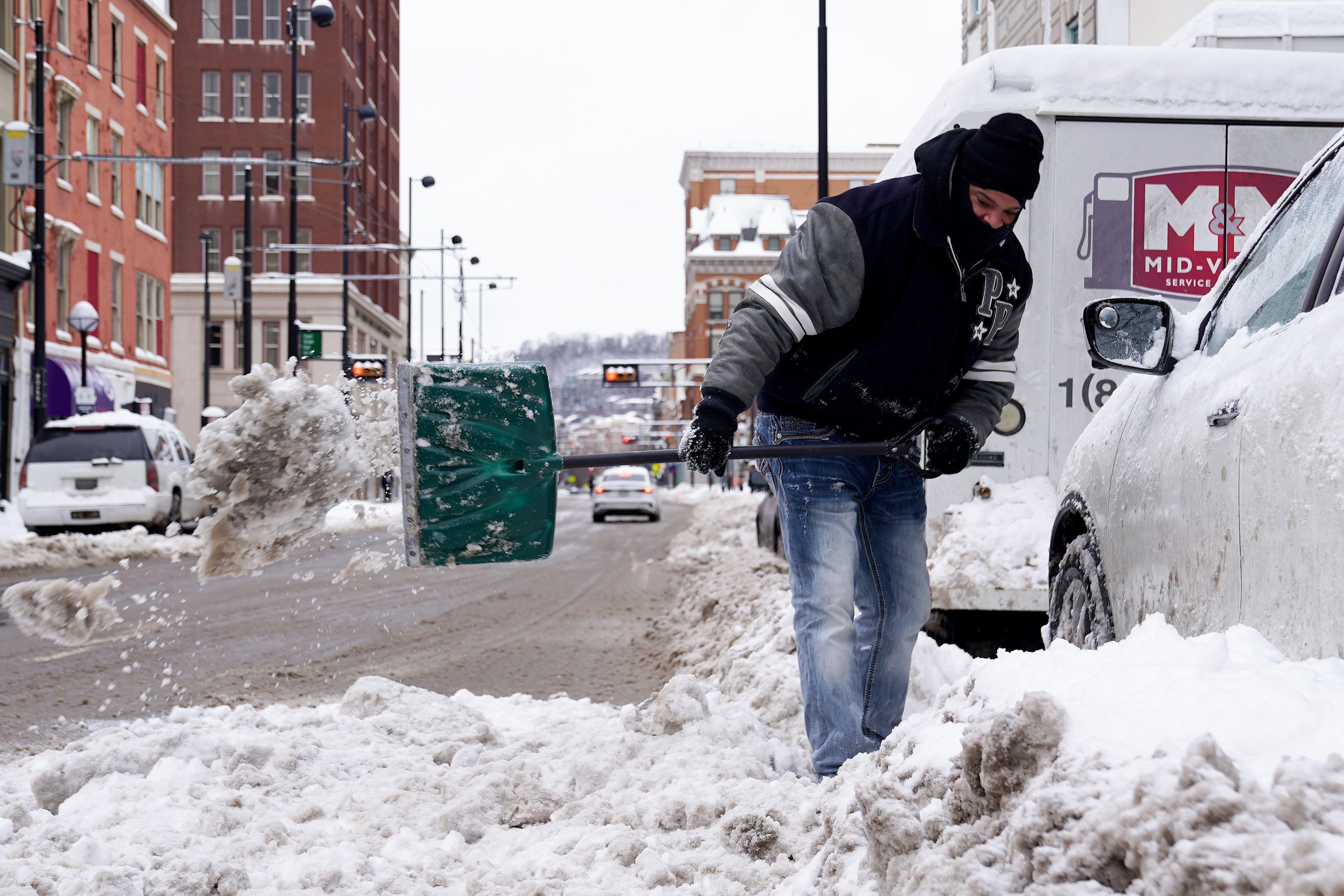 How much snow are we getting tonight? Winter weather advisory issued