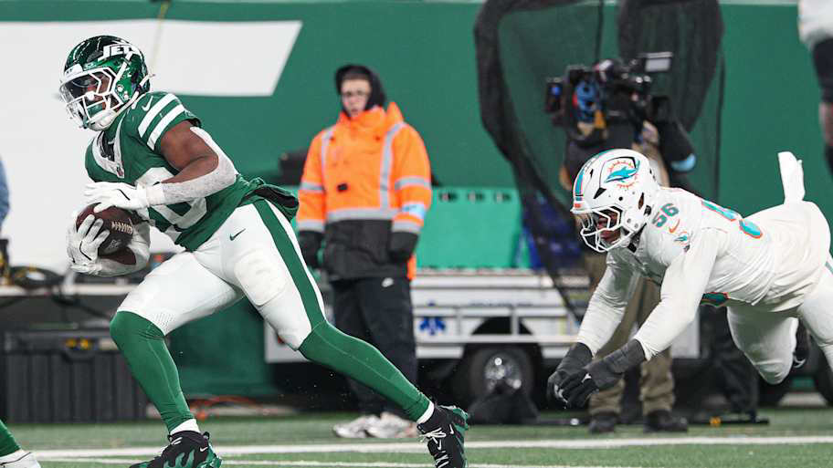 Jets’ Breece Hall Hints Feelings On Aaron Rodgers Return Jets’ Breece Hall Hints Feelings On Aaron Rodgers Return