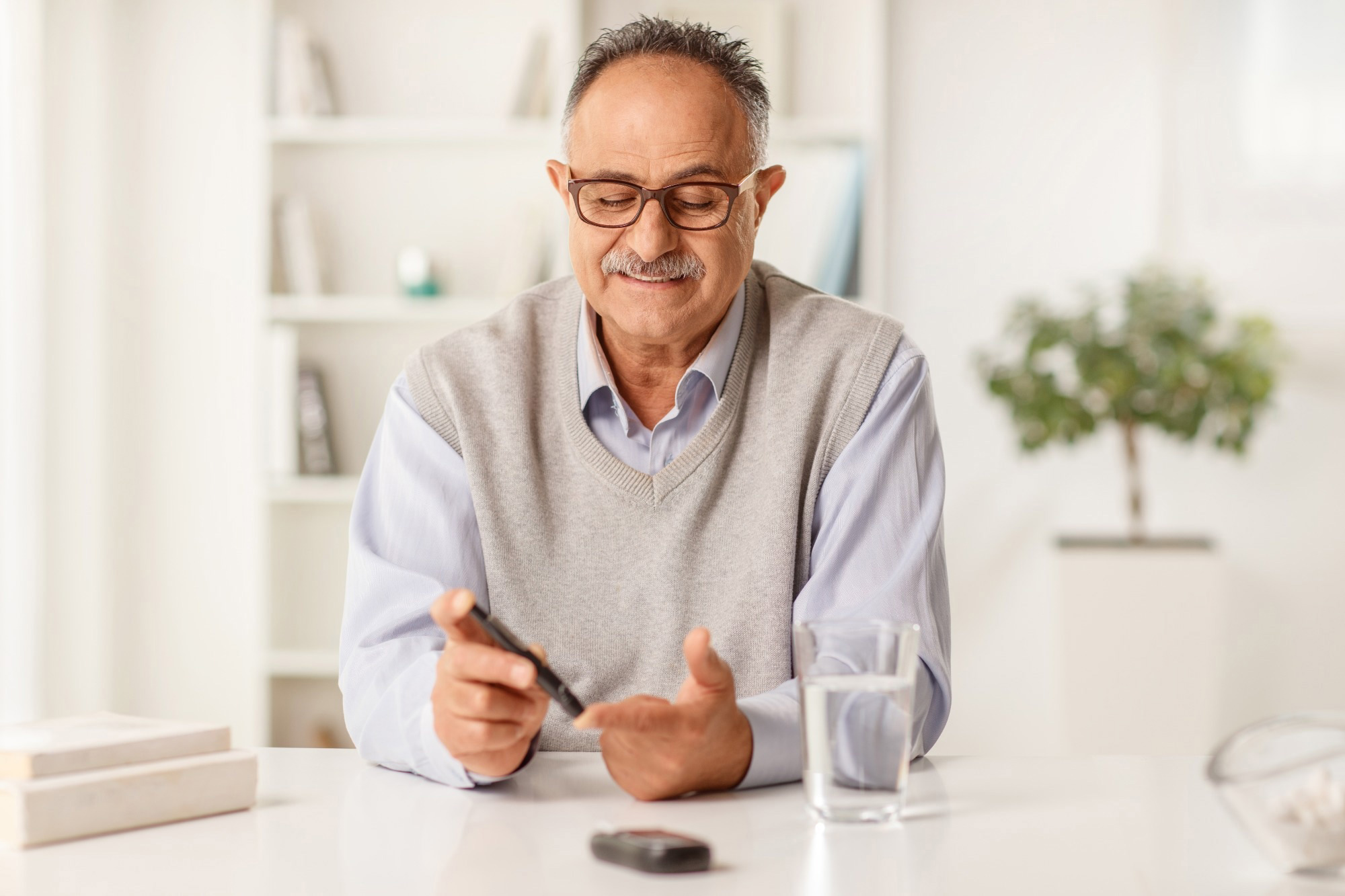 Continuous Glucose Monitoring Meets AI to Decode Diabetes Complexity Continuous Glucose Monitoring Meets AI to Decode Diabetes Complexity