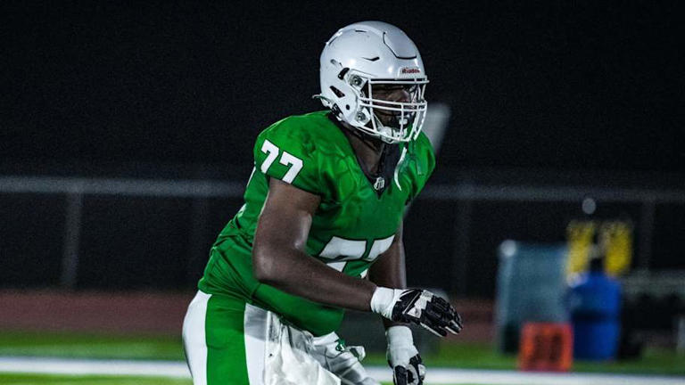 Florida State Re-Offers 6-foot-6 Offensive Lineman Out of South Florida