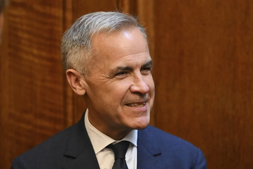 Former Bank of England governor considers bid for Canadian prime minister