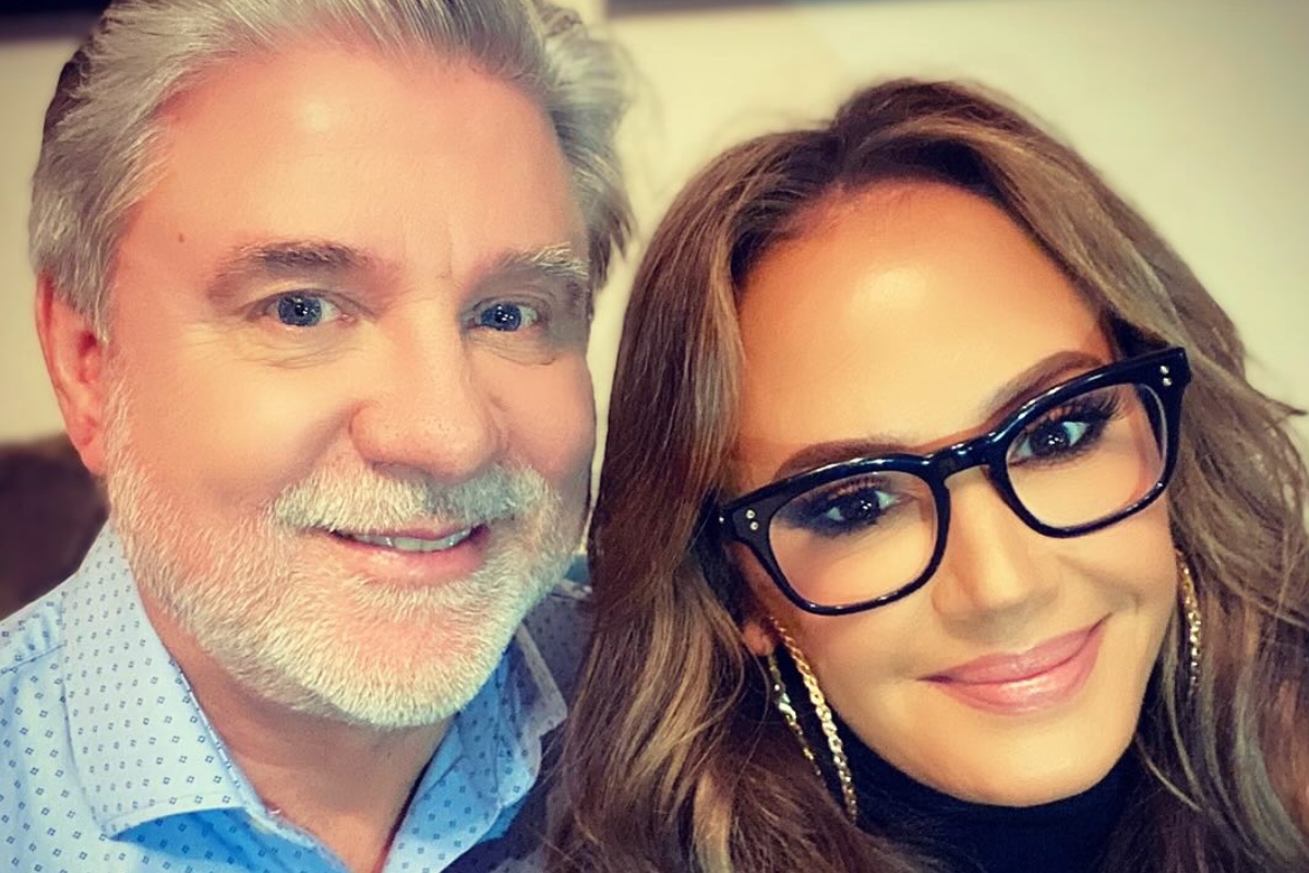Leah Remini Speaks Out After ‘Best Friend' Mike Rinder's Death