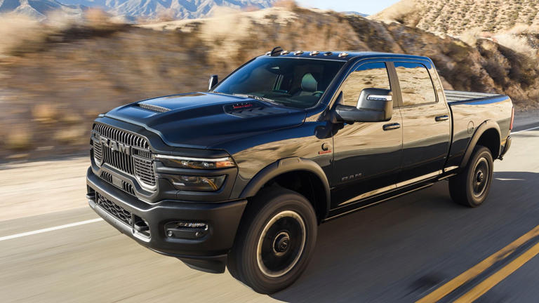 2025 Ram 2500 HD Photo Gallery: Interior and Exterior