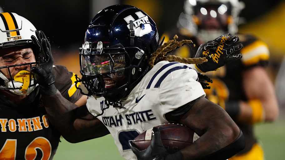 Utah State Running Back Transfer Commits To South Carolina Over Florida ...
