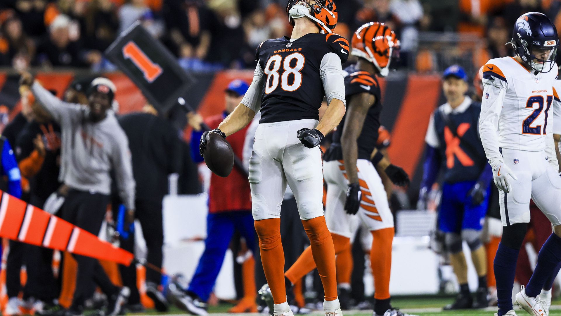 Mike Gesicki earned an extra contract incentive in Bengals’ win over ...