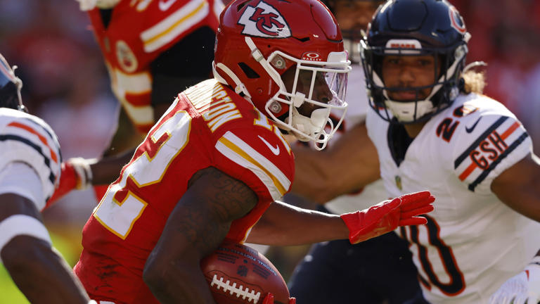 Chiefs Reunite With WR Cut Ahead of NFL Playoffs: Report