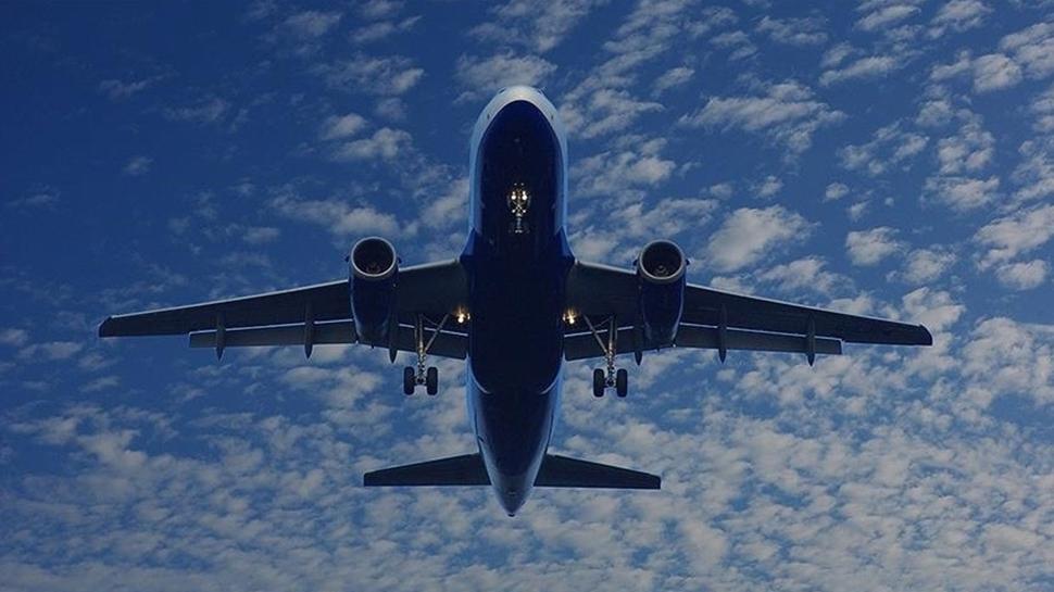 Yolcu uçağının tekerlek yuvasından ceset çıktı