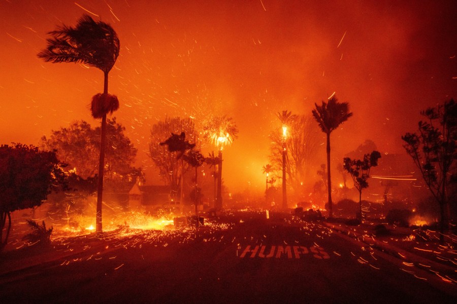 AP photographers detail process behind gripping wildfire photos