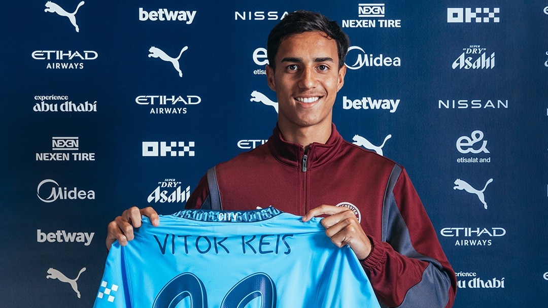 Manchester City sign 19-year-old Vitor Ries from Brazil's Palmeiras