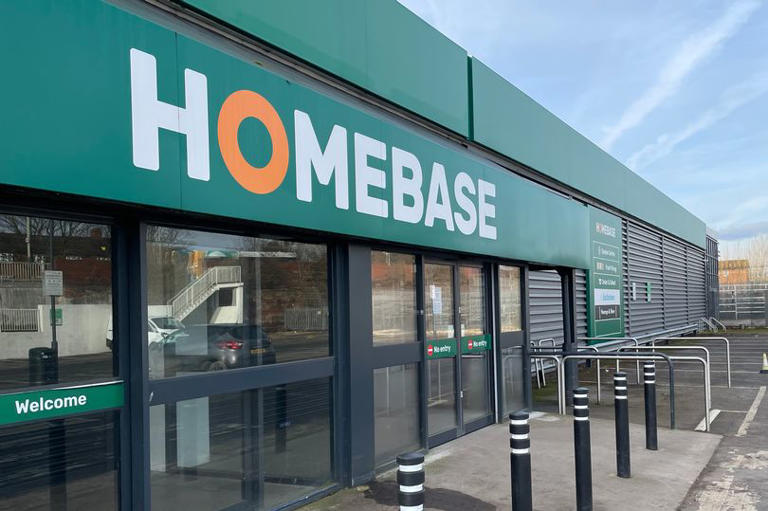 Sad sight after Homebase store shuts in Cheltenham
