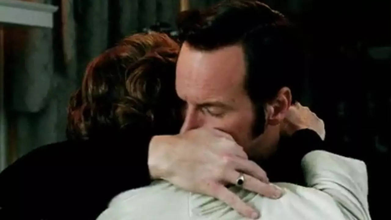 Hugs & Horror: National Hugging Day 2025 Takes A Scary Turn With Viral ...