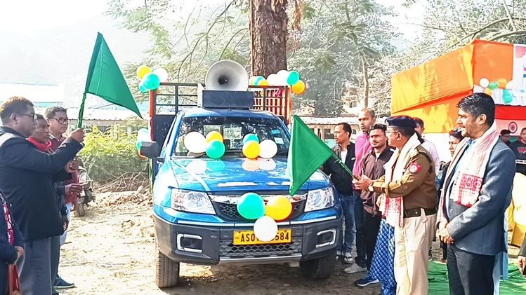Assam: Tamulpur launches Khadi National Flag sale counter, mobile unit ...