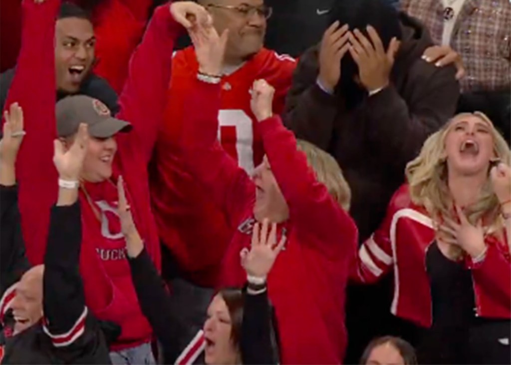 Will Howard’s girlfriend in tears after QB’s game-sealing pass in Ohio ...