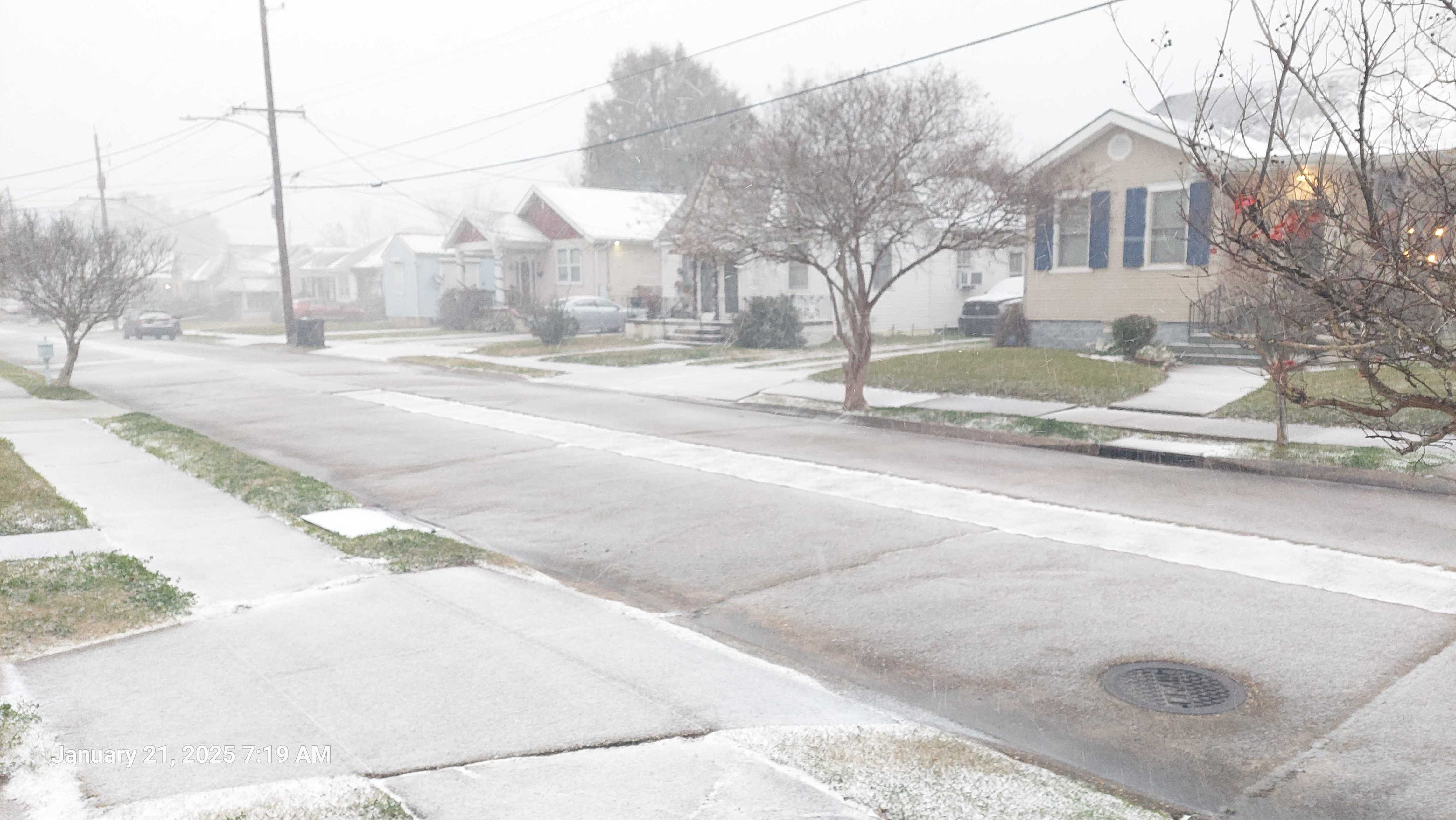 Photos, videos of historic snow day in Louisiana