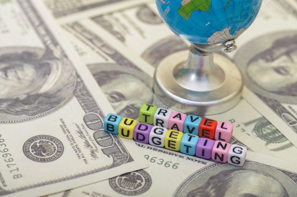 20 Travel Hacks for Scoring Last-Minute Accommodation Deals