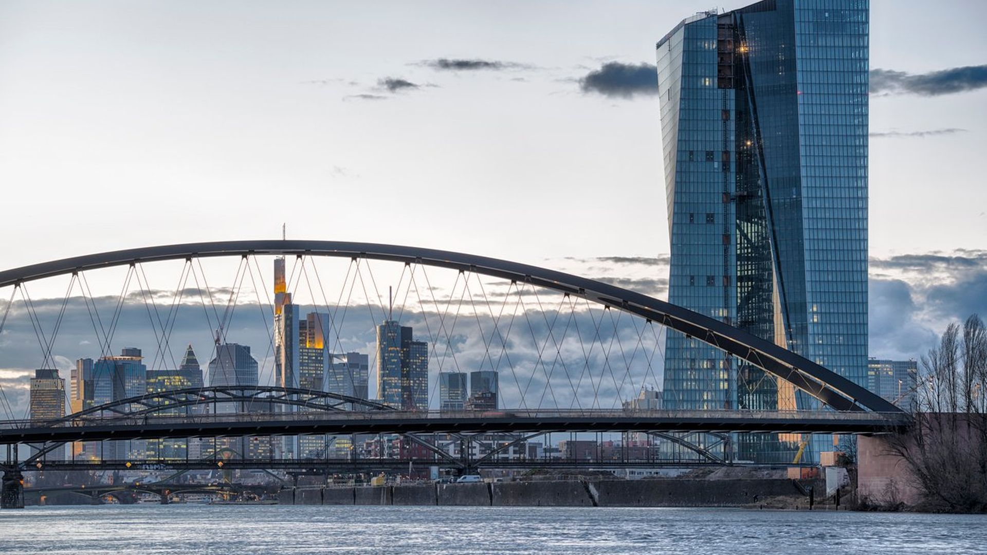 Bce, cresce consenso su tagli tassi. Domani parola a Lagarde