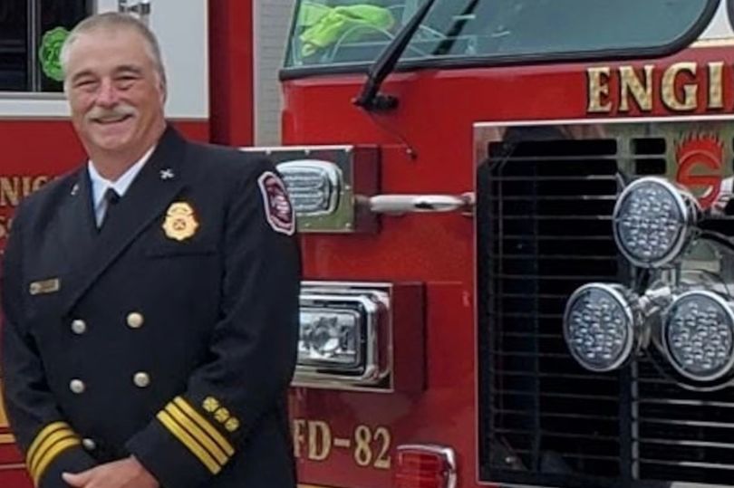 Alabama fire chief killed in wild shootout after stopping to help ...