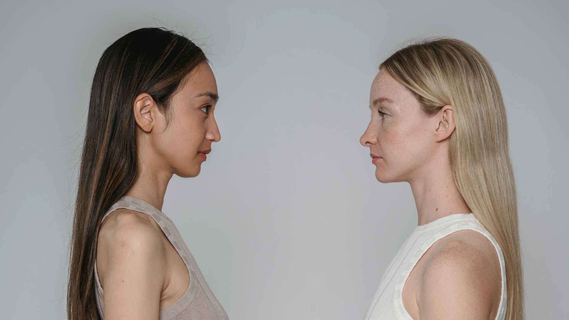 20 Differences In Beauty Standards Between Western & Asian Cultures