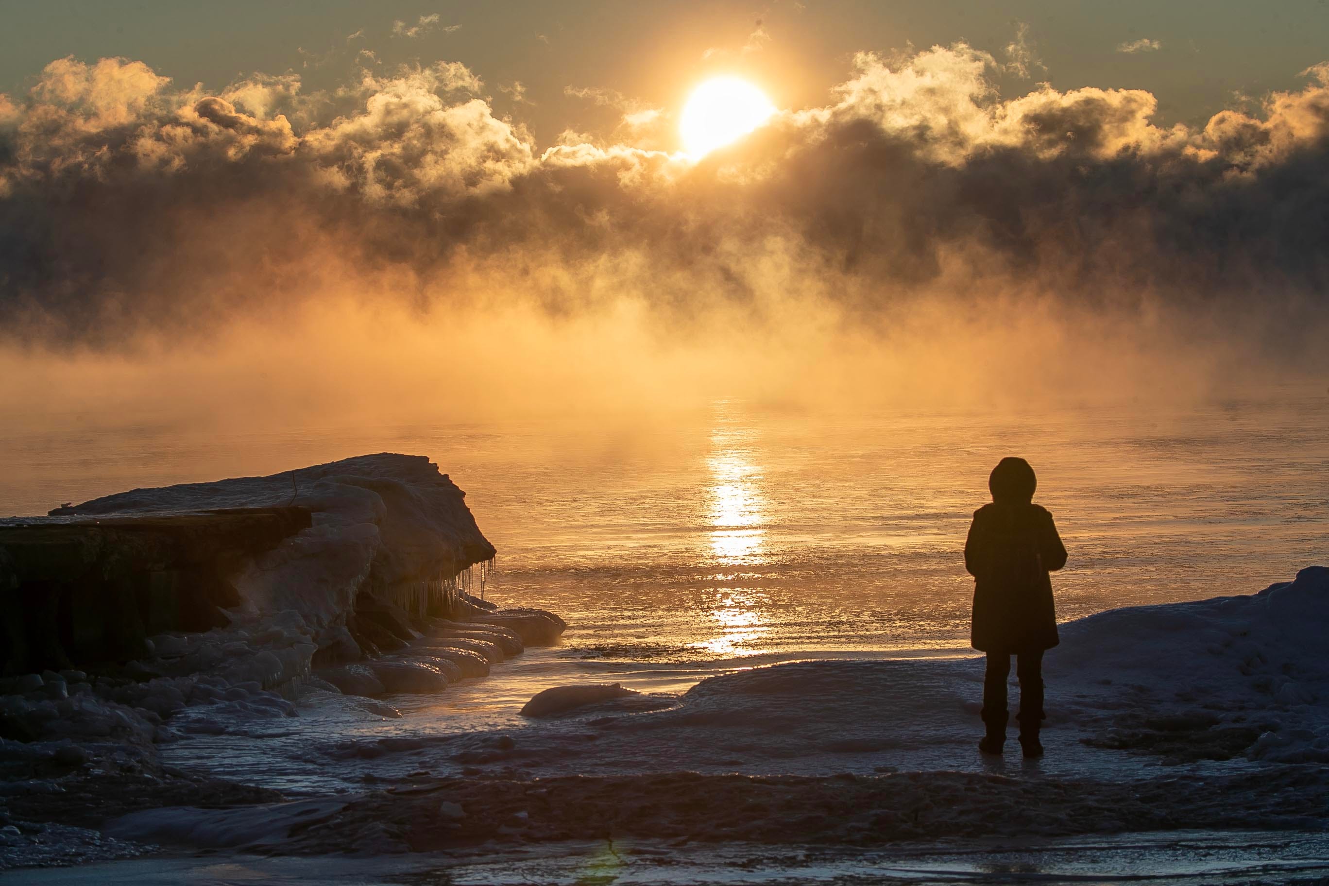 Sheboygan area schools close, warming shelter opening early amid severe ...