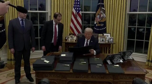 “Full pardon”: Trump pardons about 1,500 of his supporters convicted ...