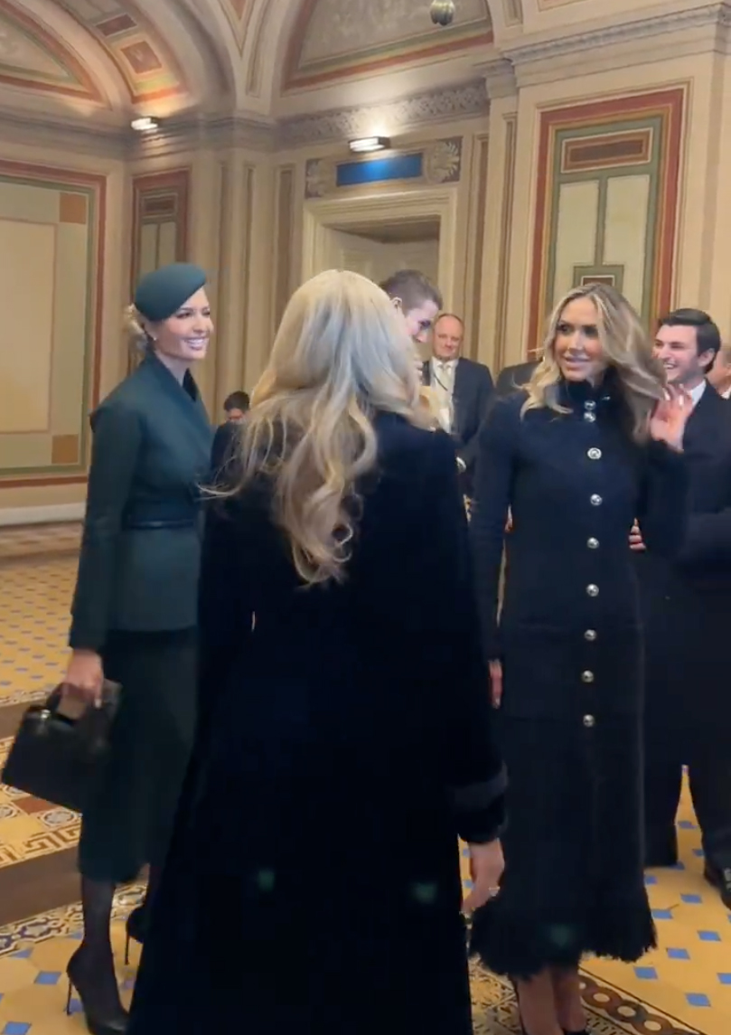 Barron Trump hilariously photobombs half-sisters Ivanka and Tiffany at ...