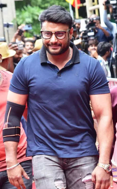 Darshan’s arms licence suspended, pistol seized