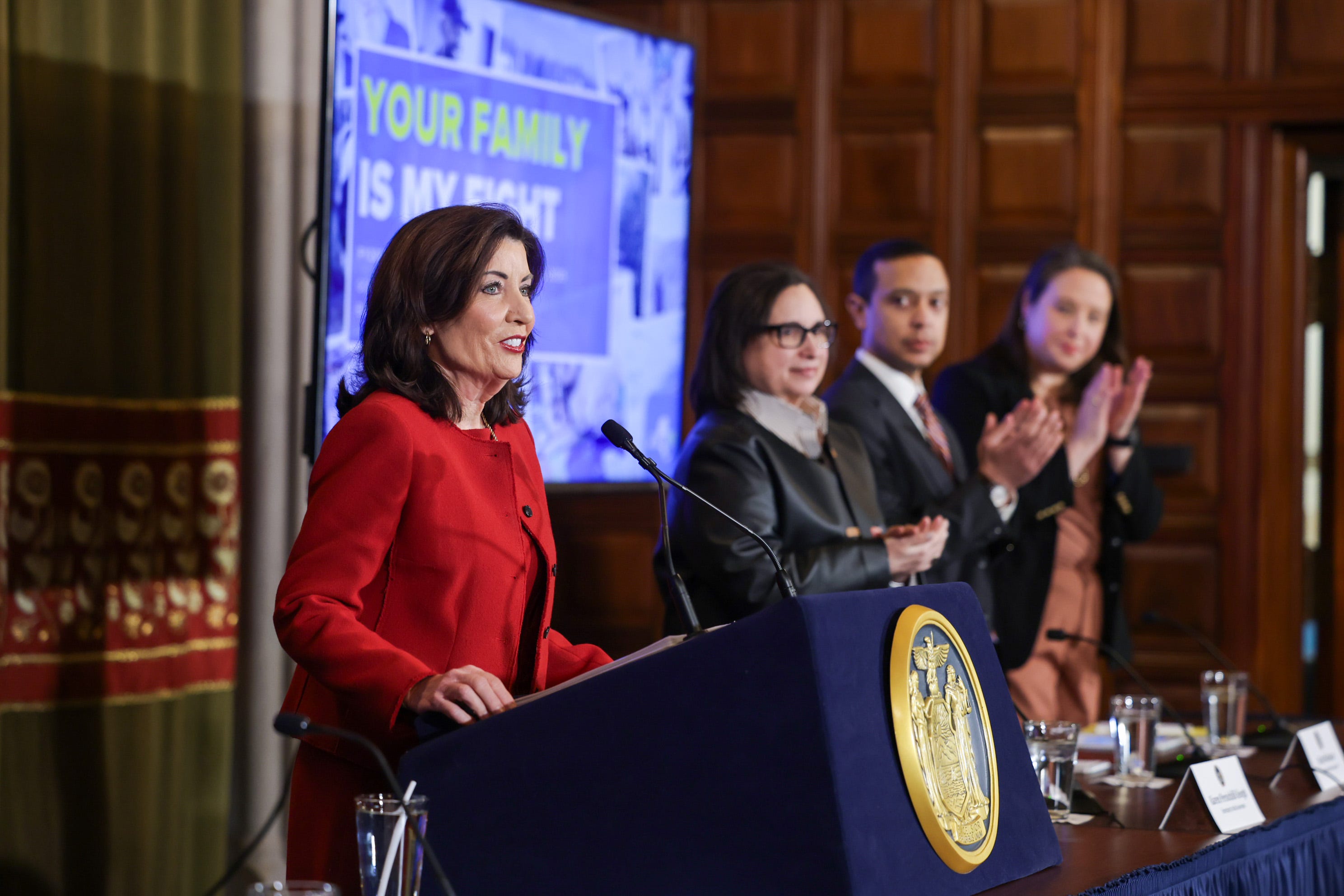 Cell phone ban in NY schools? Hochul wants it done under $252B budget plan