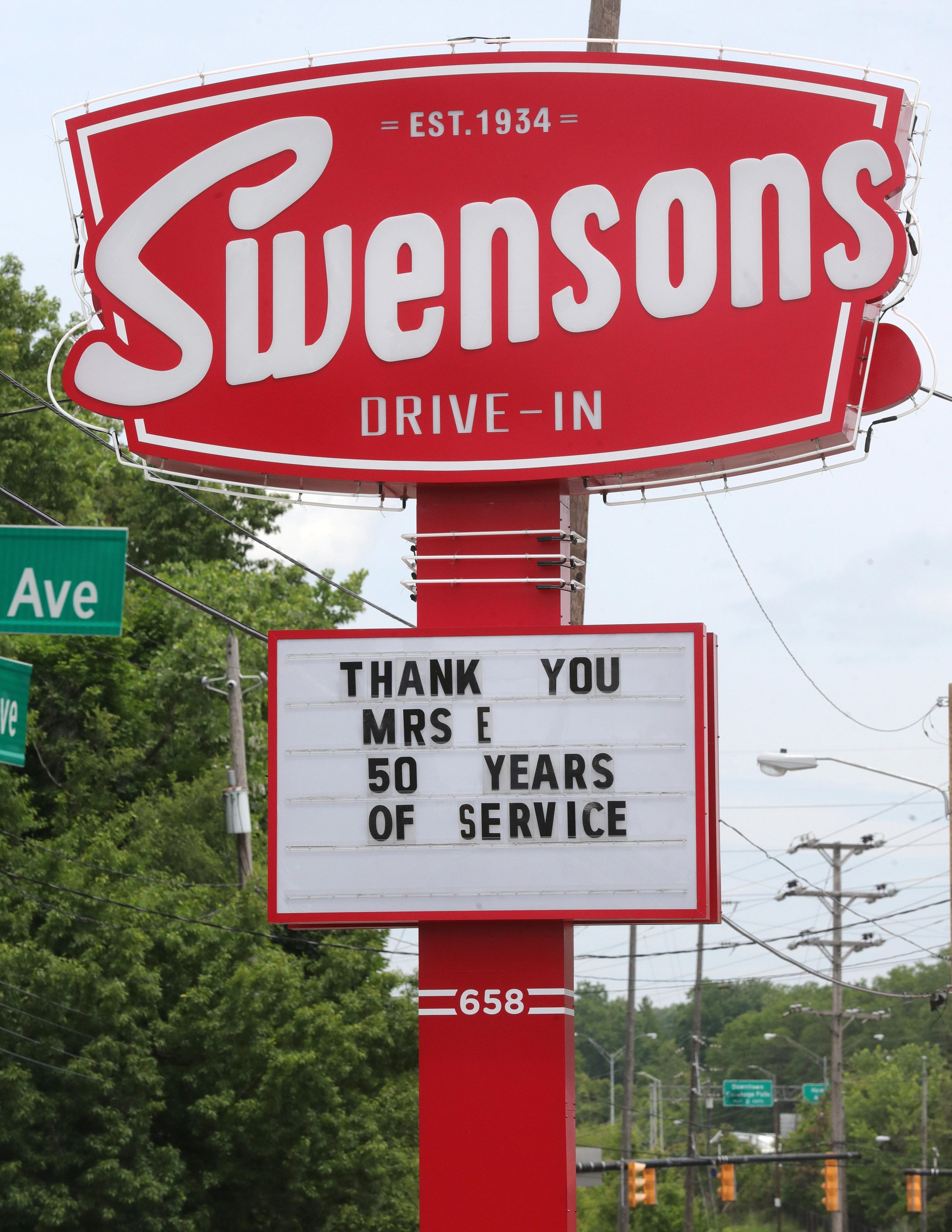 Swensons, Cordelia chef Vinnie Cimino partner to elevate Akron drive-in ...