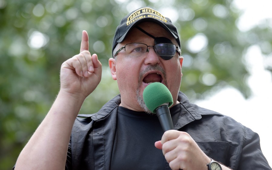 Judge bars Rhodes, other Oath Keepers from entering DC without court ...