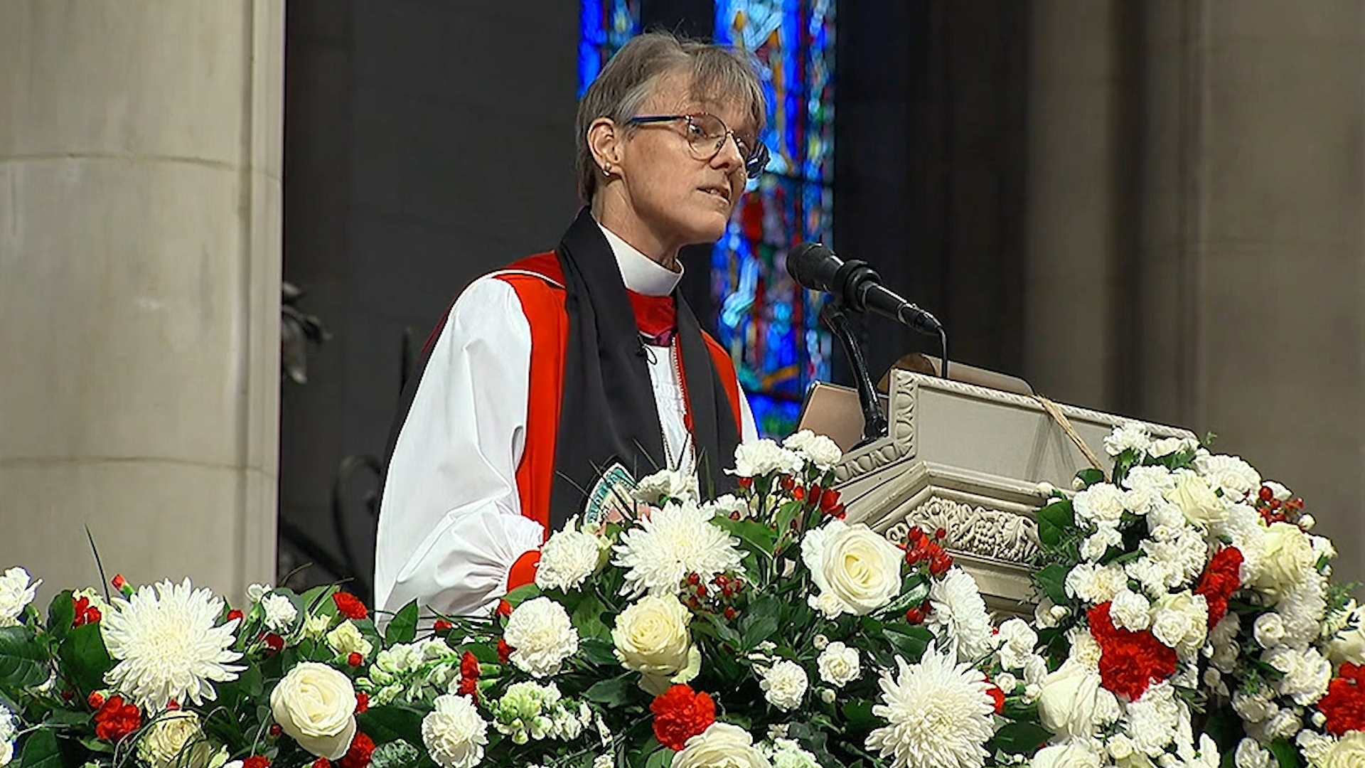 Episcopal bishop criticizes Trump at National Prayer Service Episcopal bishop criticizes Trump at National Prayer Service