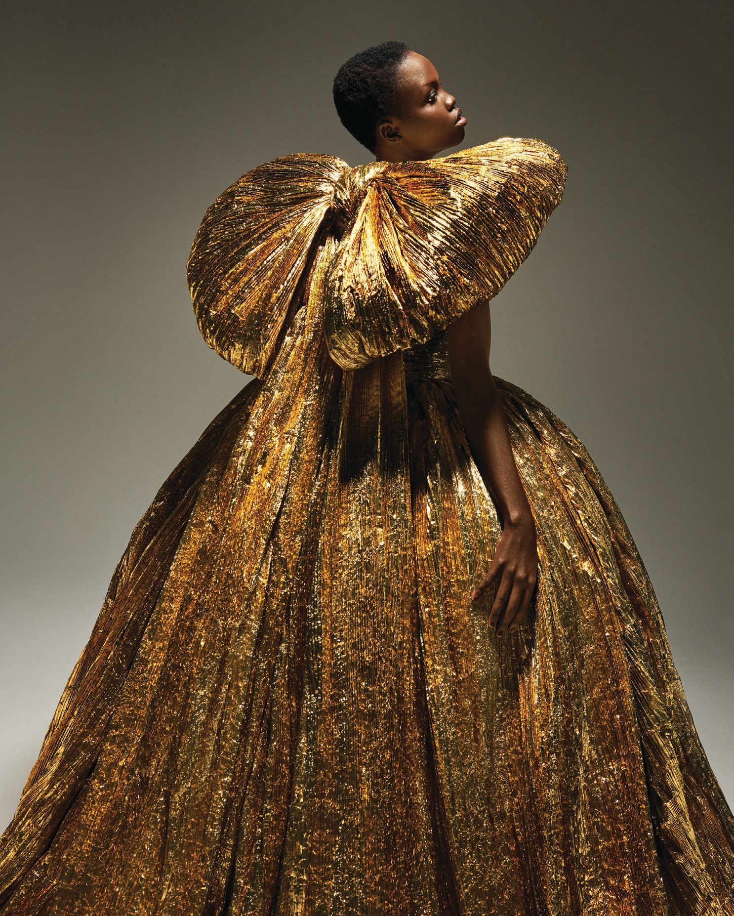 Everything You Need to Know About the 'Solid Gold' Exhibition at ...