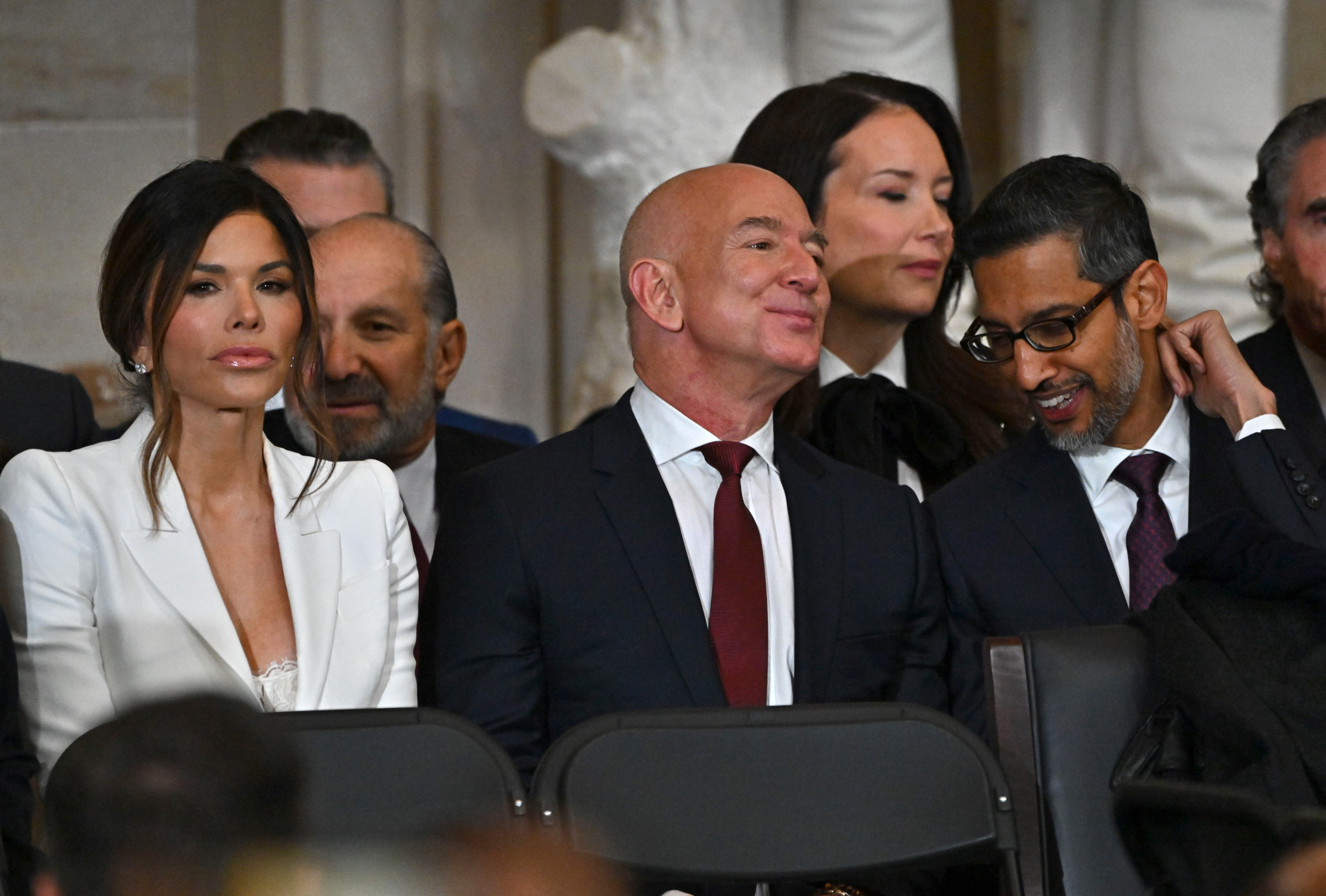 Jeff Bezos' Fiancée Lauren Sanchez Reacts to Inauguration Outfit Backlash