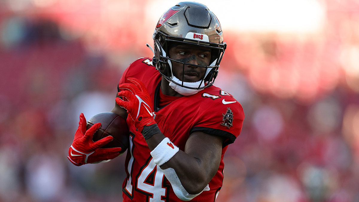 Which WR should Pats target if Higgins is unavailable? Perry, Breer ...