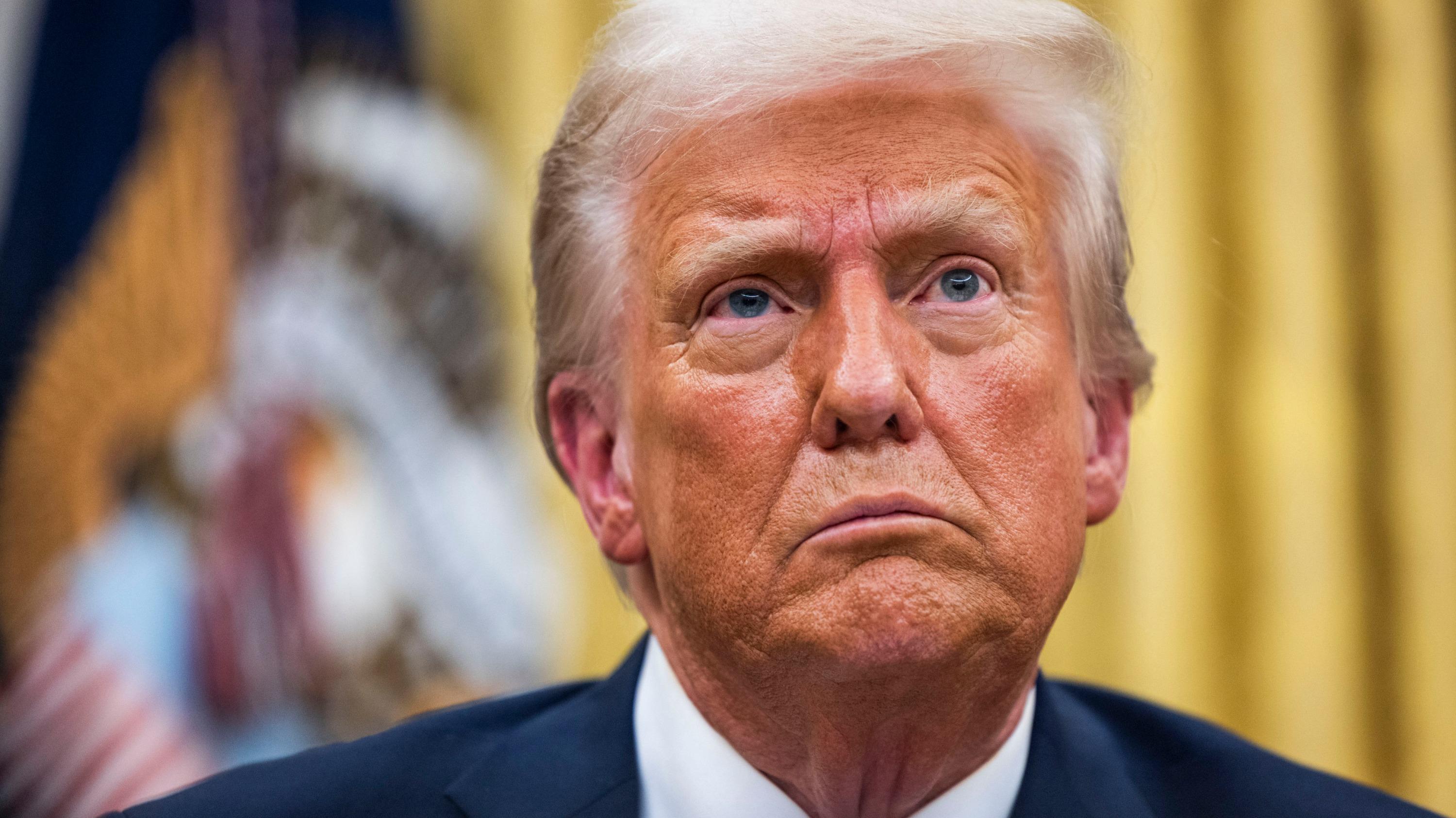 Le secret derrière le teint orange de Donald Trump révélé par une ...