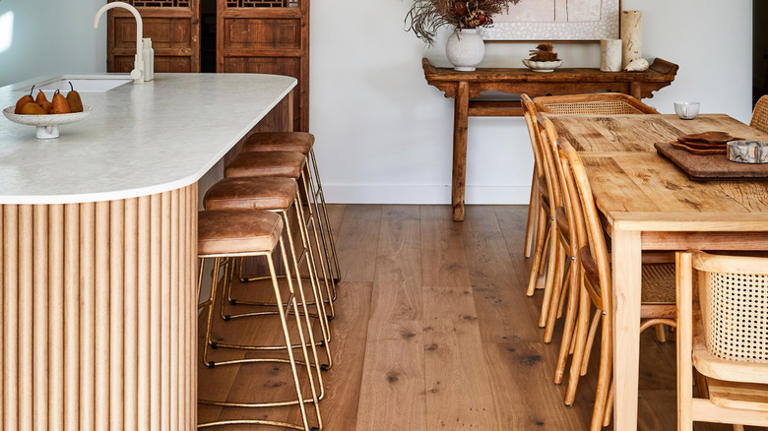 Why You May Want To Avoid Trying The Fluted Kitchen Island Trend In ...