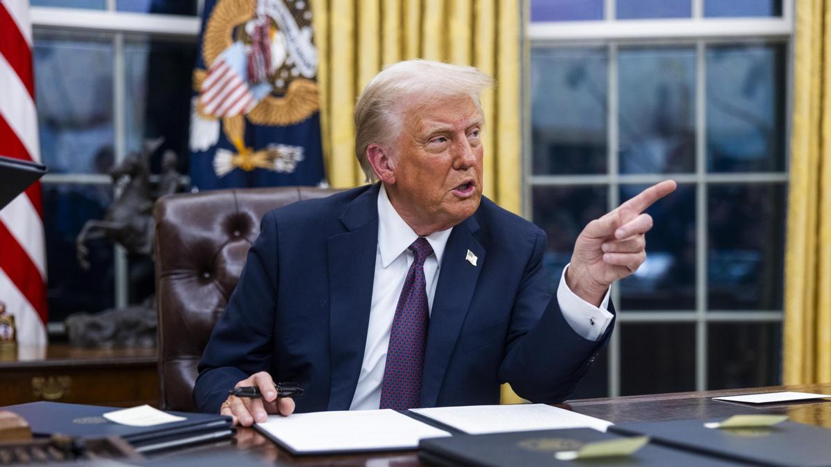 Estos son los principales decretos urgentes que ha firmado Donald Trump ...