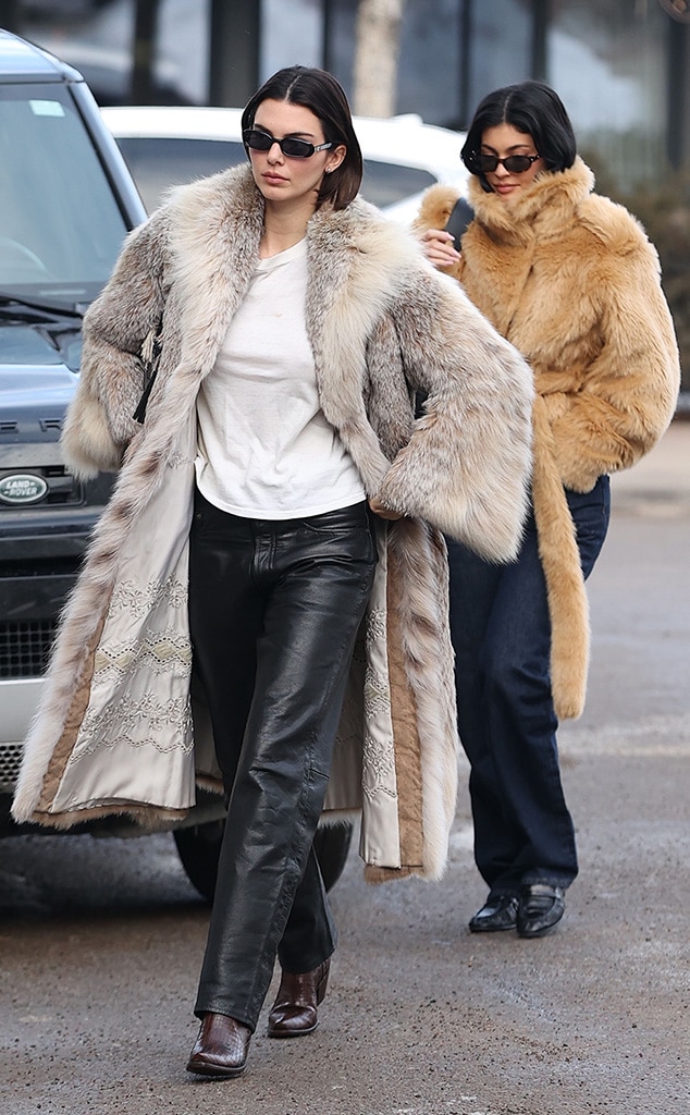 Kylie Jenner Enjoys Aspen Getaway With Kendall Jenner