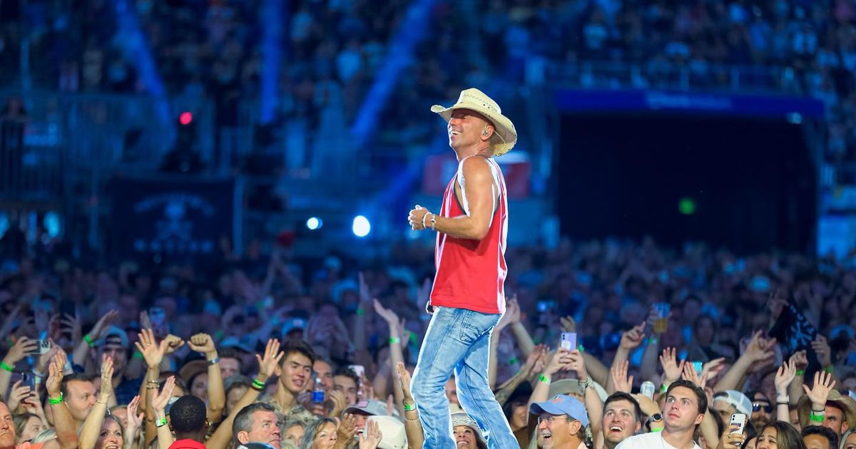 “There's an Awful Lot of Freedom to The Songs”: Kenny Chesney Finalises ...