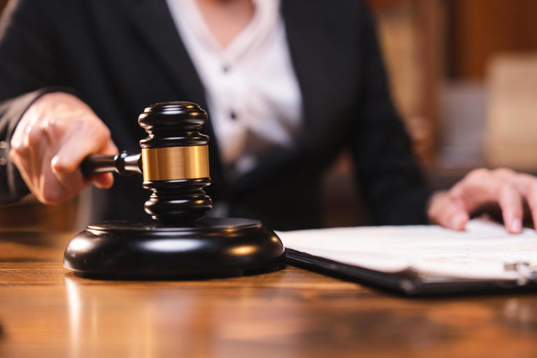 Federal Judge Orders ICE To Reinstate Legal Status Of 133 Foreign Students Federal Judge Orders ICE To Reinstate Legal Status Of 133 Foreign Students