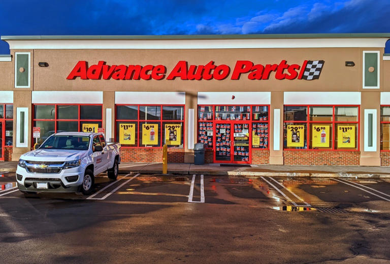 Advance Auto Parts Is Closing 700 "Non-Performing" Locations—Is Yours ...