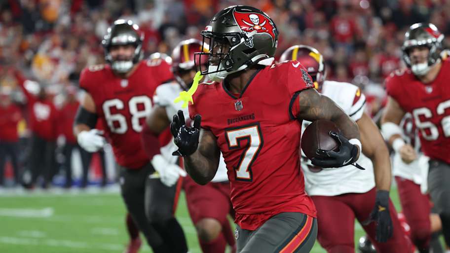 Buccaneers Star RB Makes PFWA All-Rookie Team for 2025