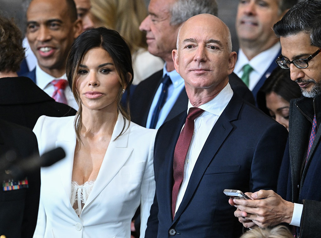 Jeff Bezos' Fiancée Lauren Sanchez Subtly Reacts to Inauguration Hate Jeff Bezos' Fiancée Lauren Sanchez Subtly Reacts to Inauguration Hate