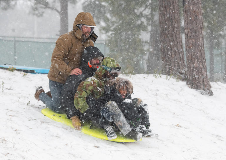 See images, video of historic Florida snow from rare winter storm near ...